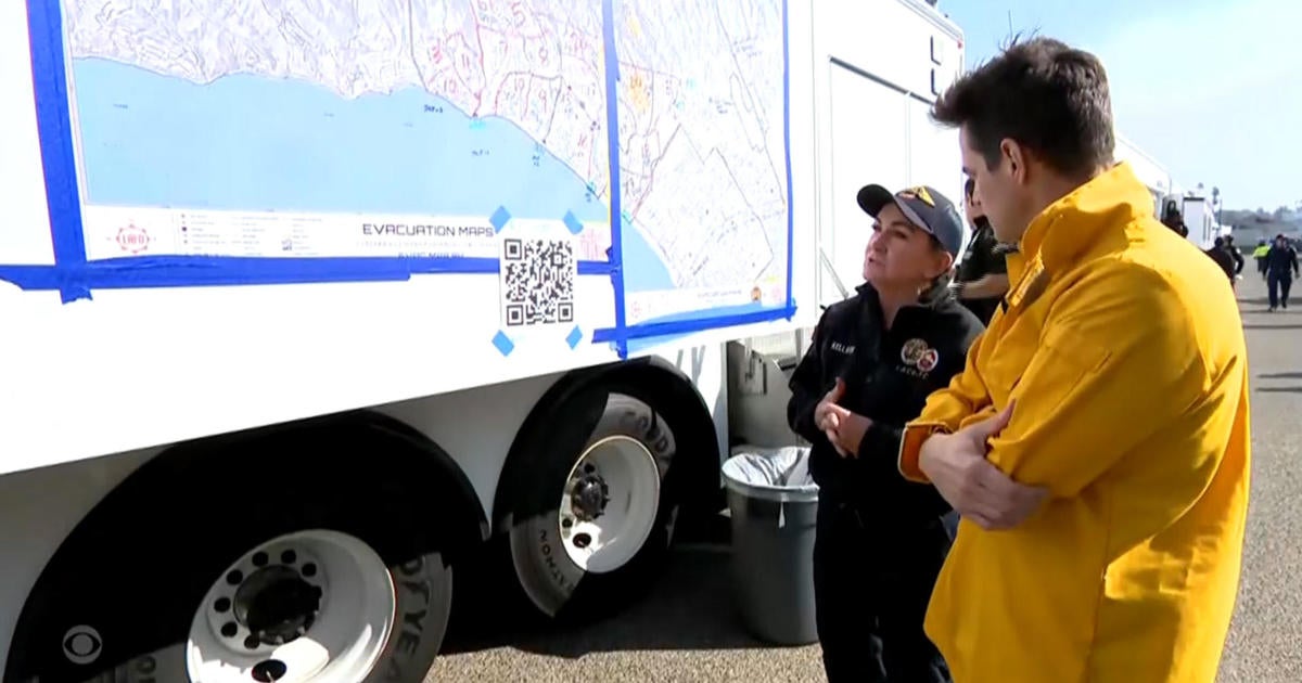 Inside the Ad-Hoc Command Center: How L.A. Firefighters Tackle Emergencies
